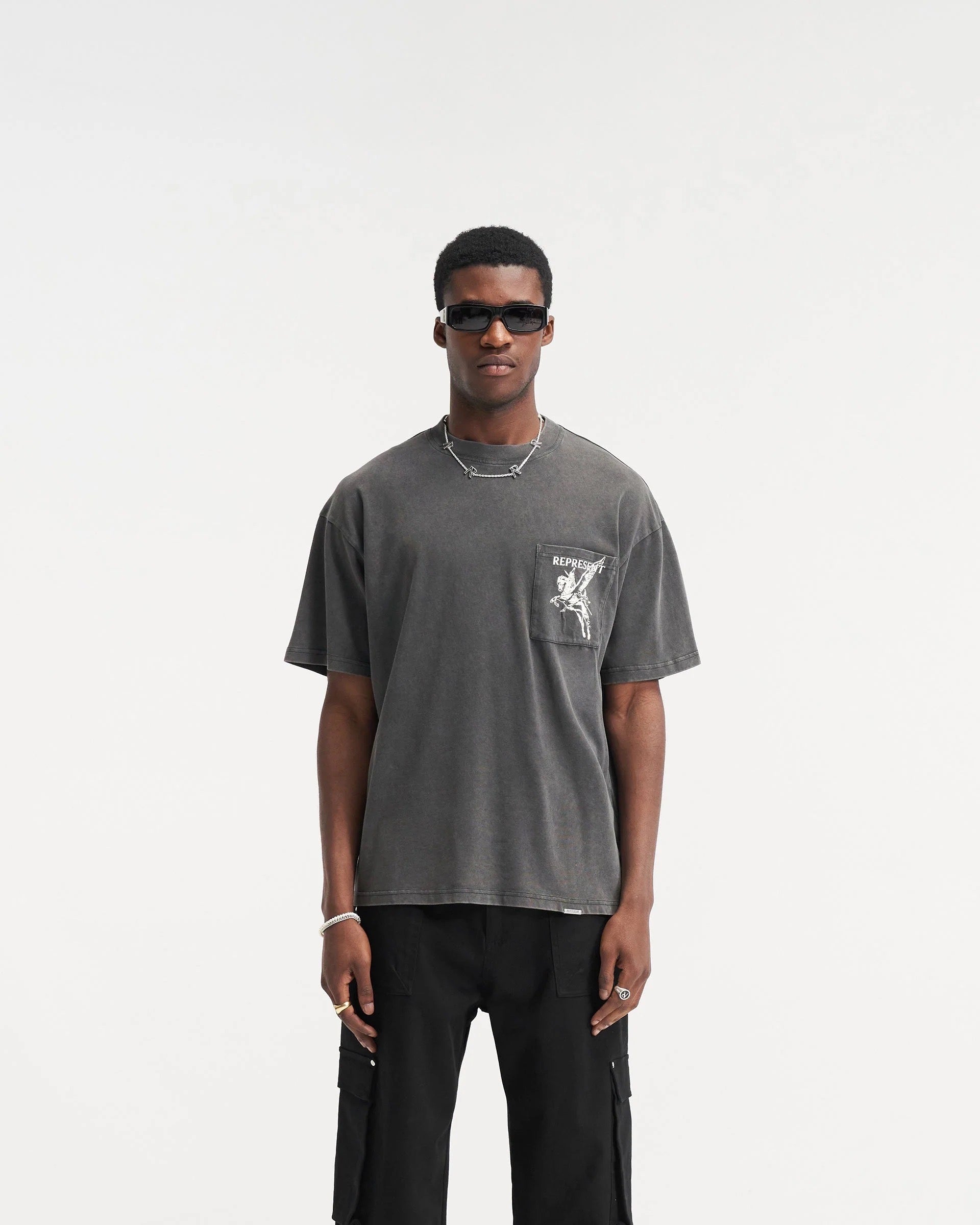 REPRESENT MASCOT T-SHIRT IN CHARCOAL – Garmisland