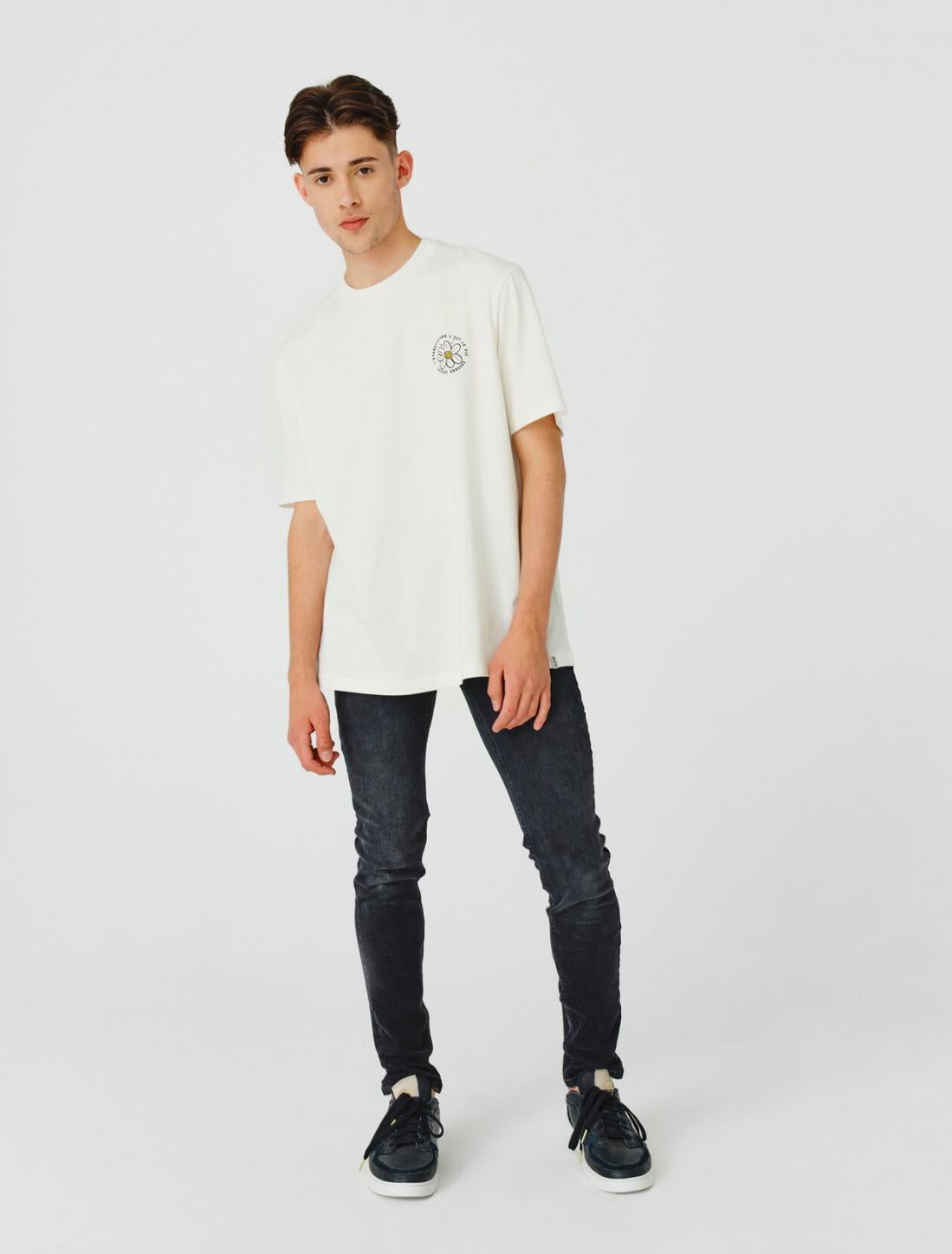 Bizzbee Soirée arrosee backprint t-shirt in white – Garmisland