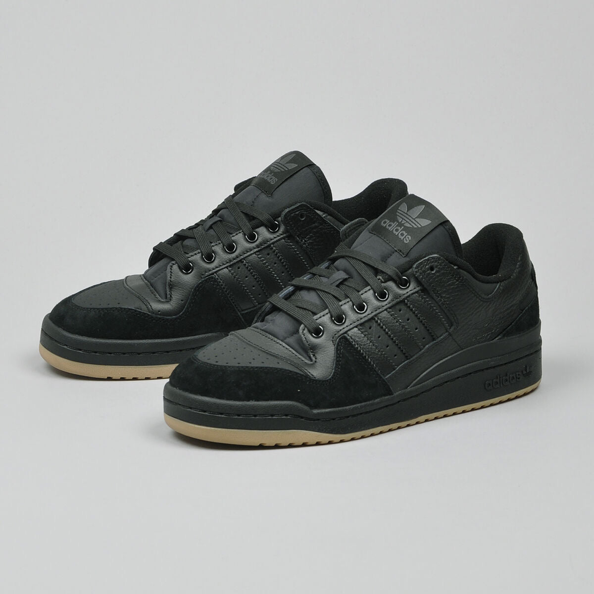 Adidas Forum Low Trainers in Black – Garmisland