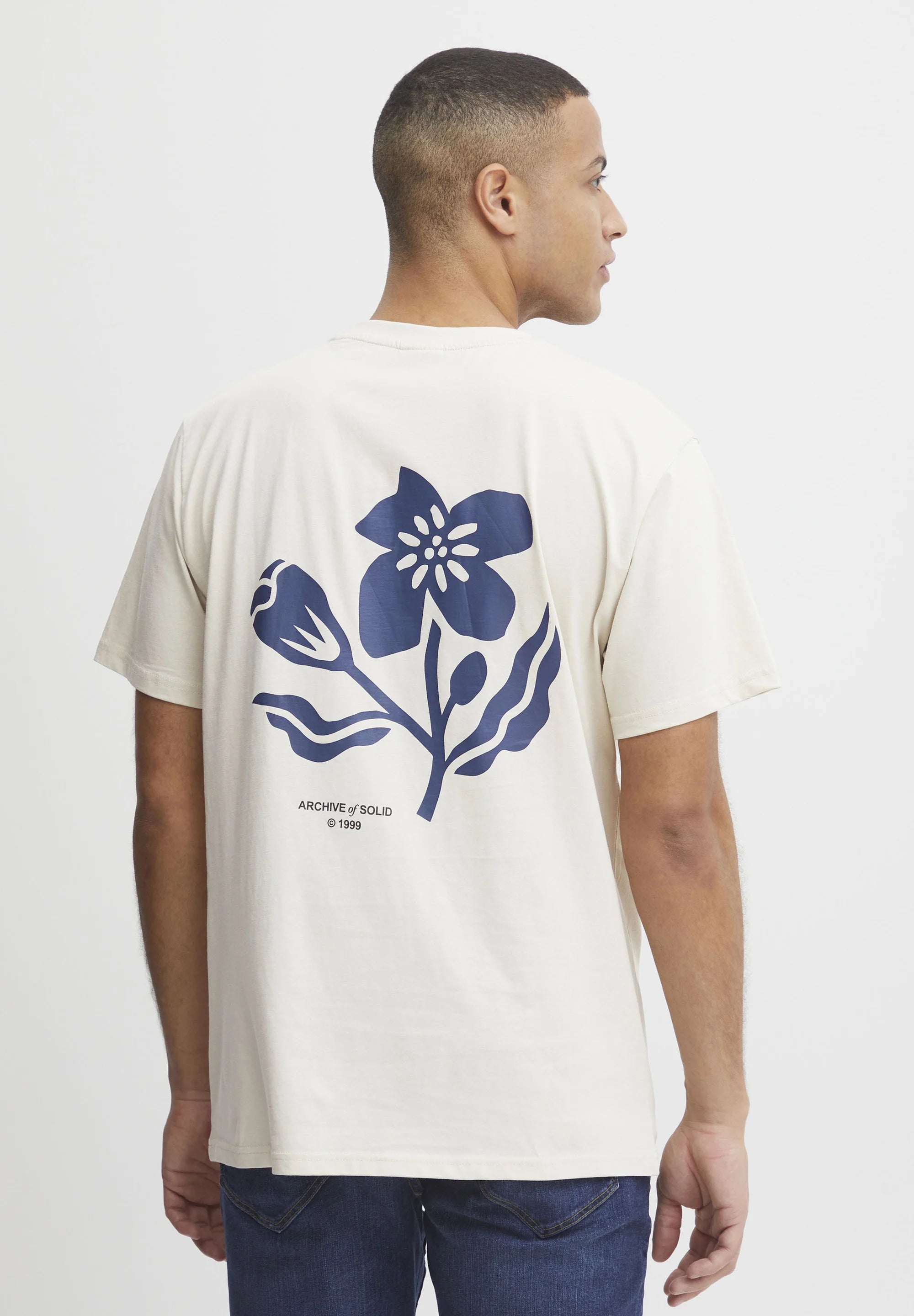 Solid Fulton T-shirt in beige – Garmisland