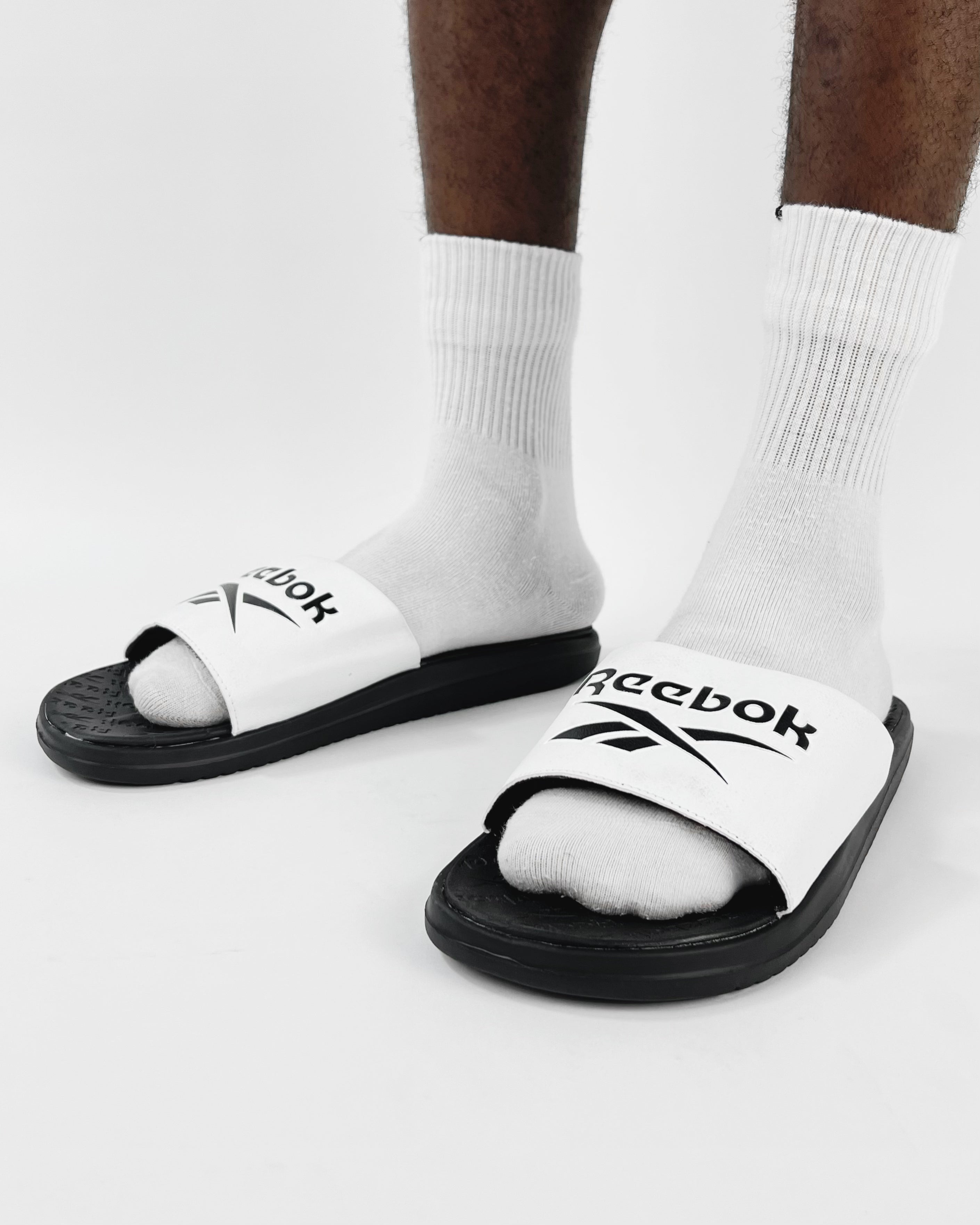 Reebok dual density in white and black – Garmisland