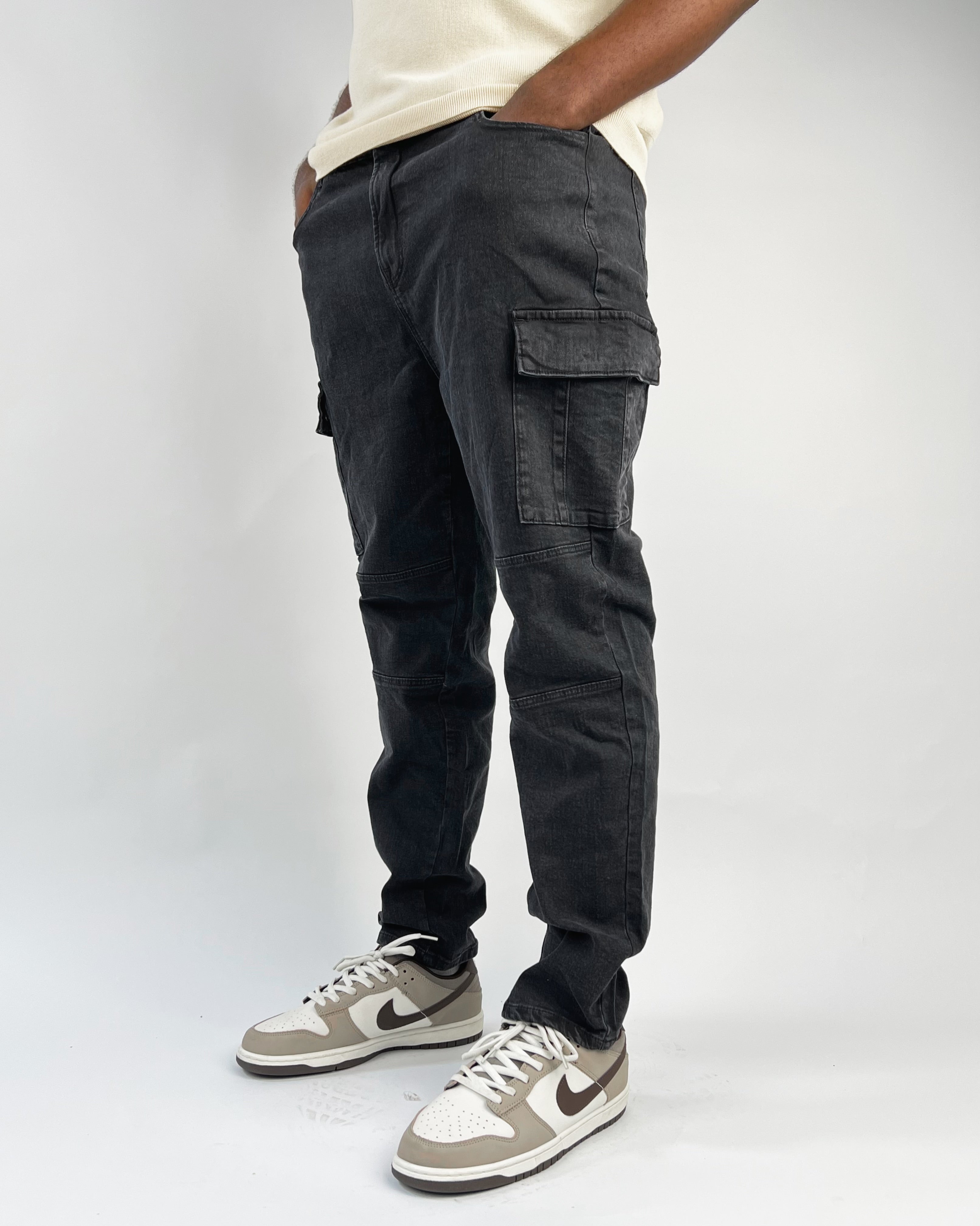 Old Navy Washed black Cargos in black – Garmisland