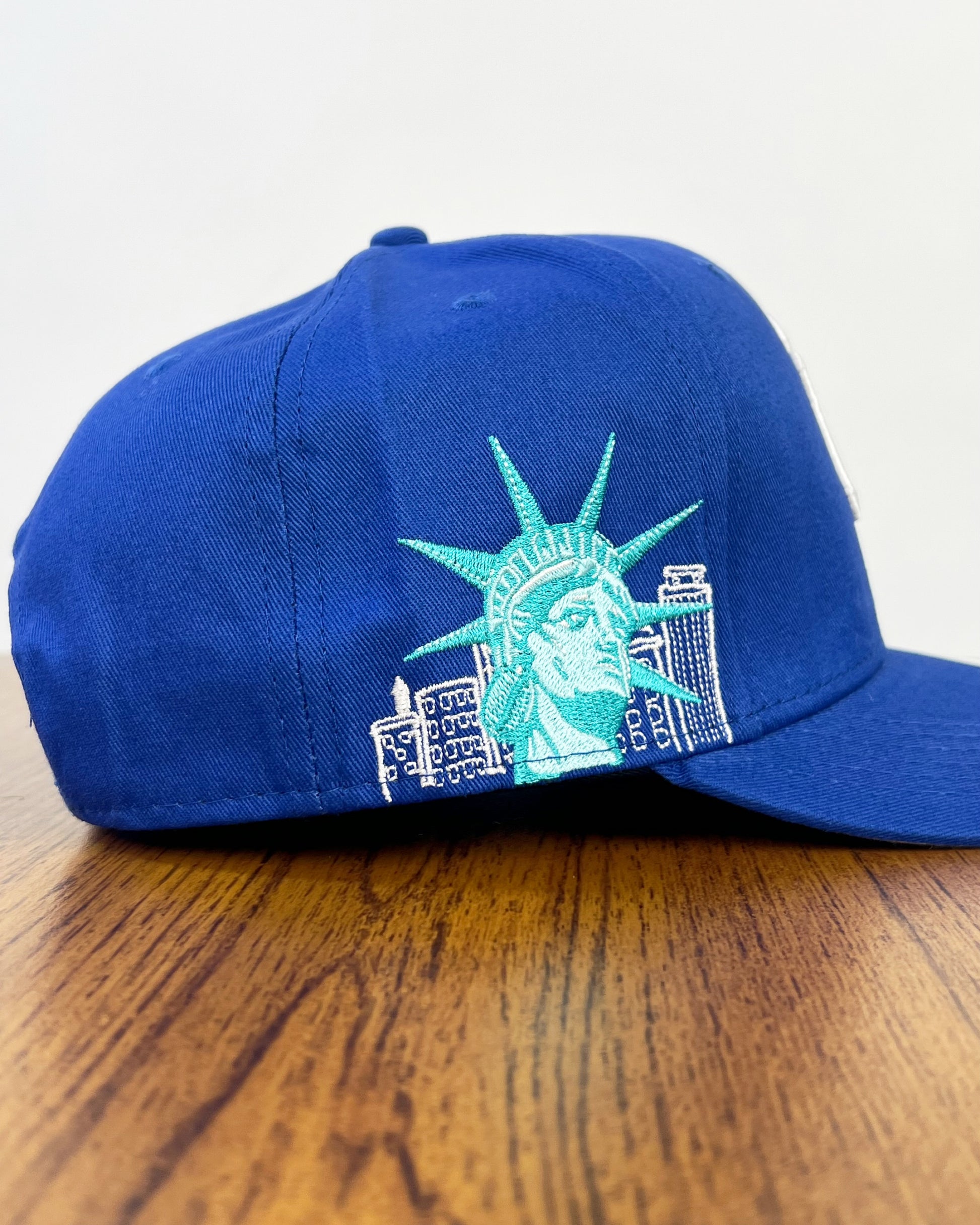 New York Yankees Liberty patch Snapback in blue – Garmisland