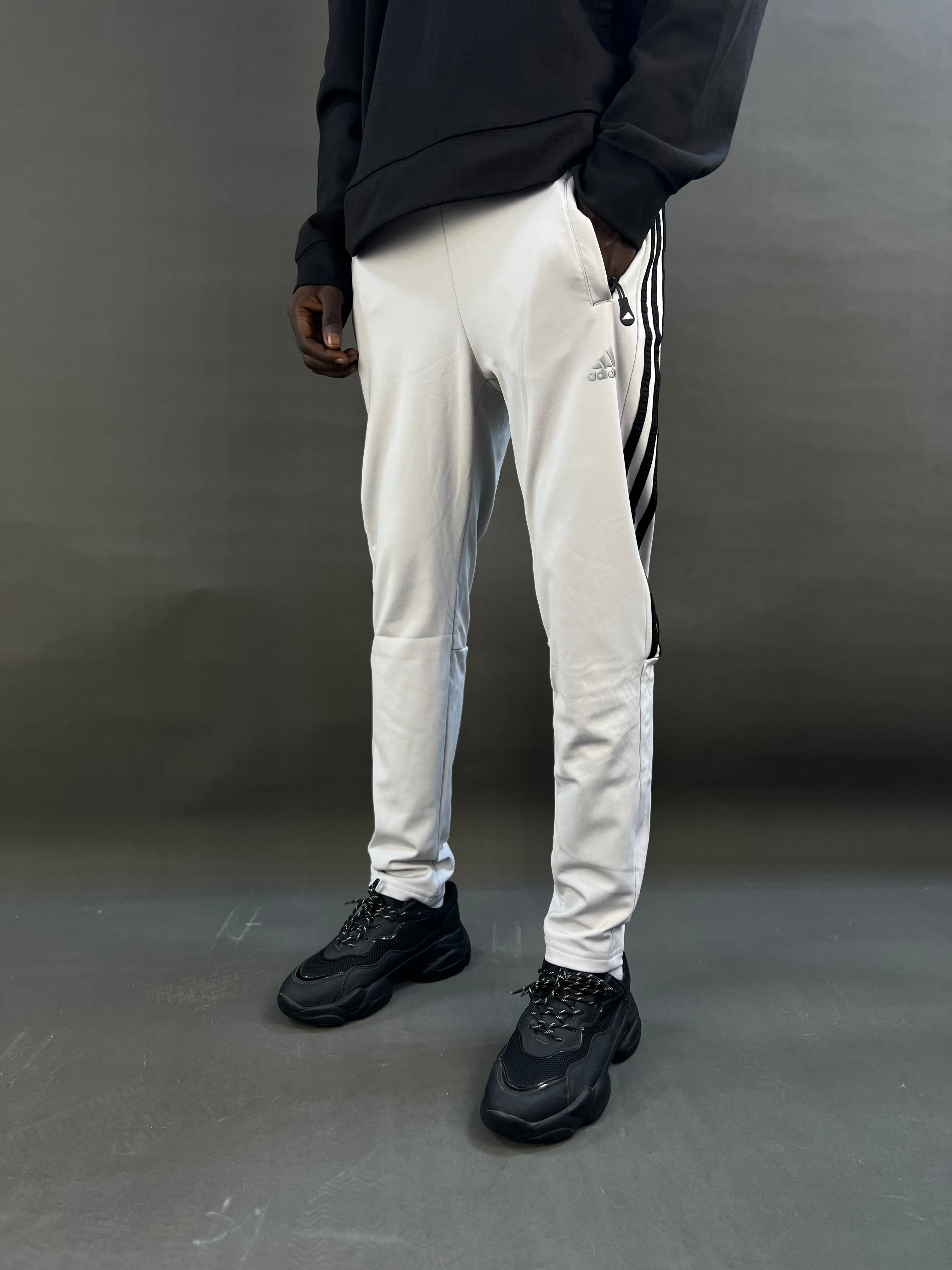Adidas reflective logo trackpants in grey – Garmisland