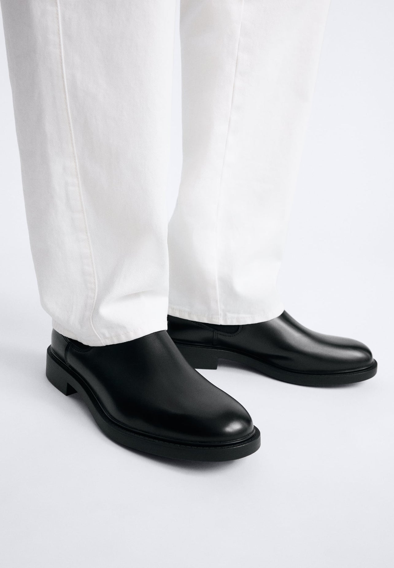 Zara Chelsea Boots in black – Garmisland