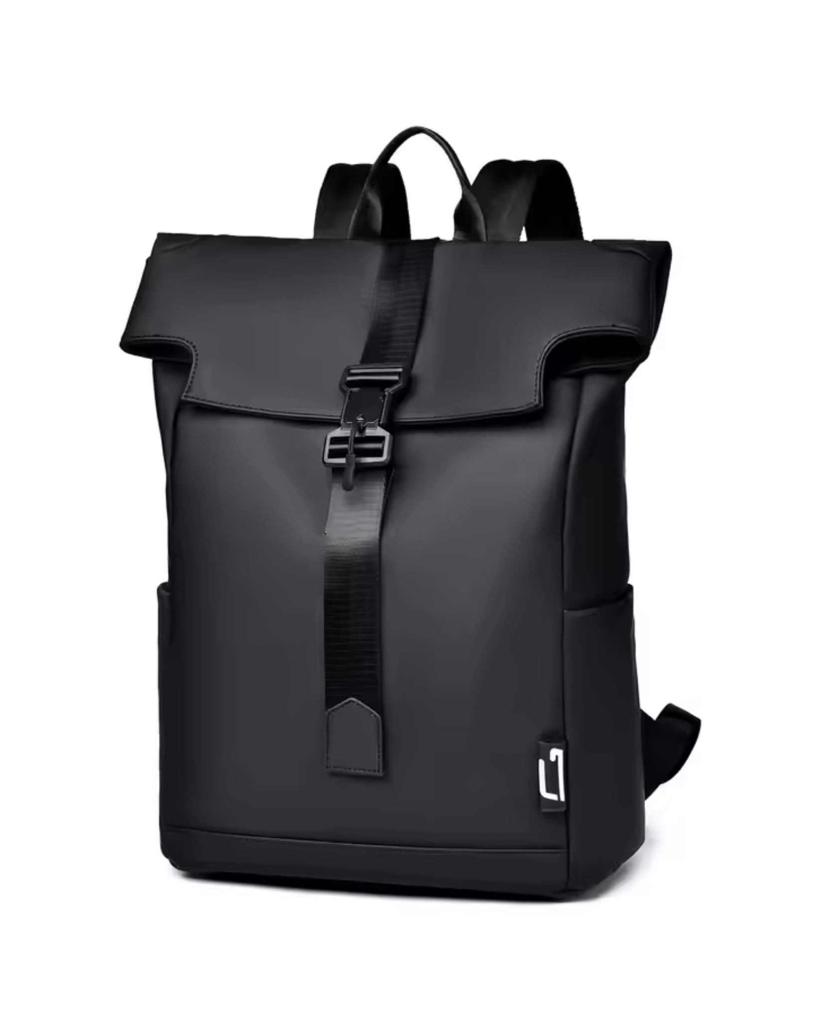 Consigned flap over backpack in black – Garmisland