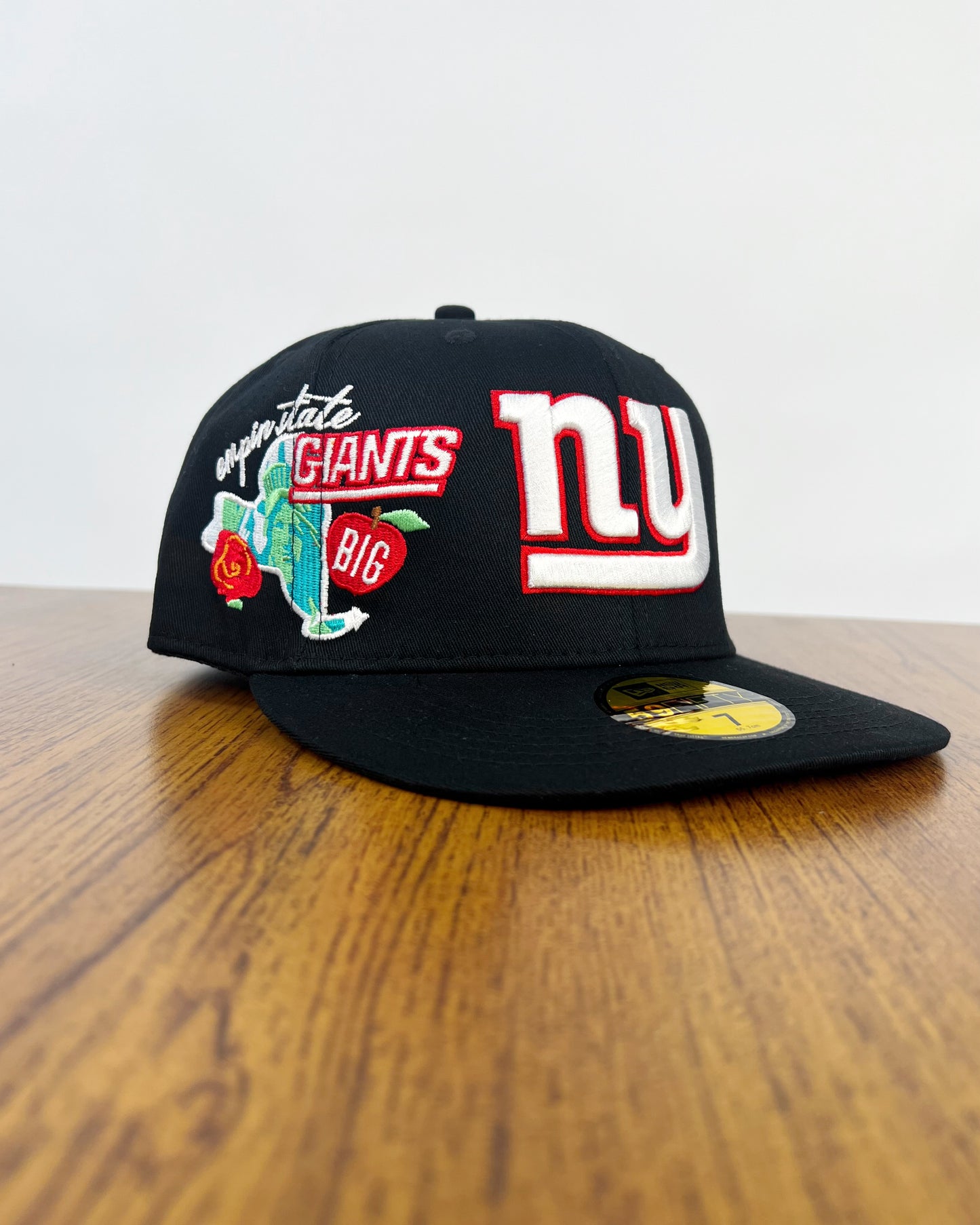 New York Giants Embroidered Fitted Snapback in black – Garmisland