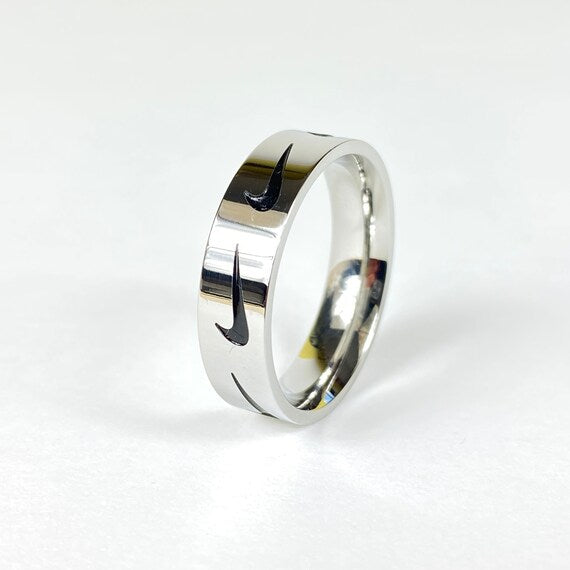 Nike Repeat Swoosh Ring – Garmisland