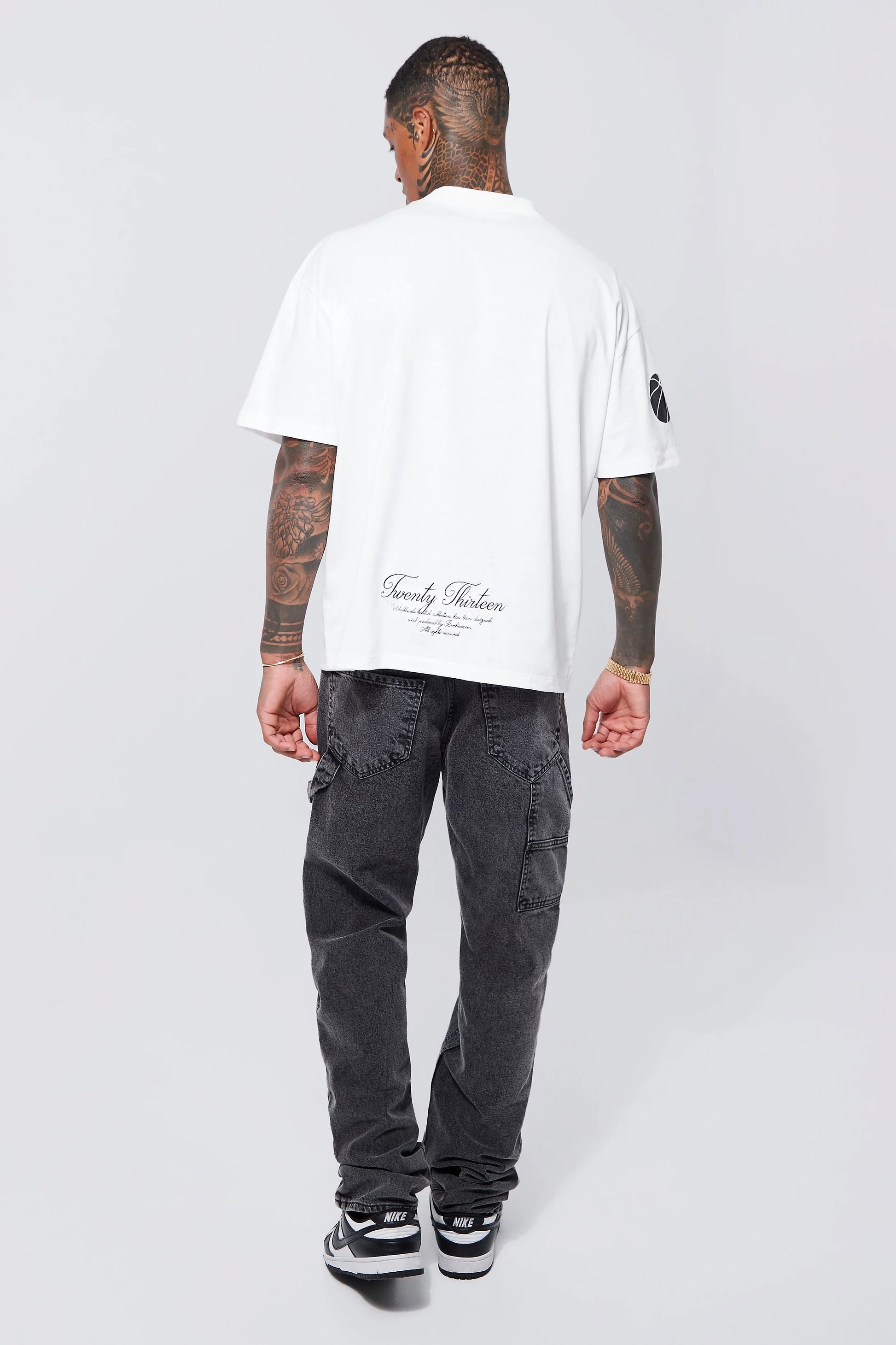 BOOHOOMAN OVERSIZED RAISED LIMITED TEXT T-SHIRT IN WHITE – Garmisland