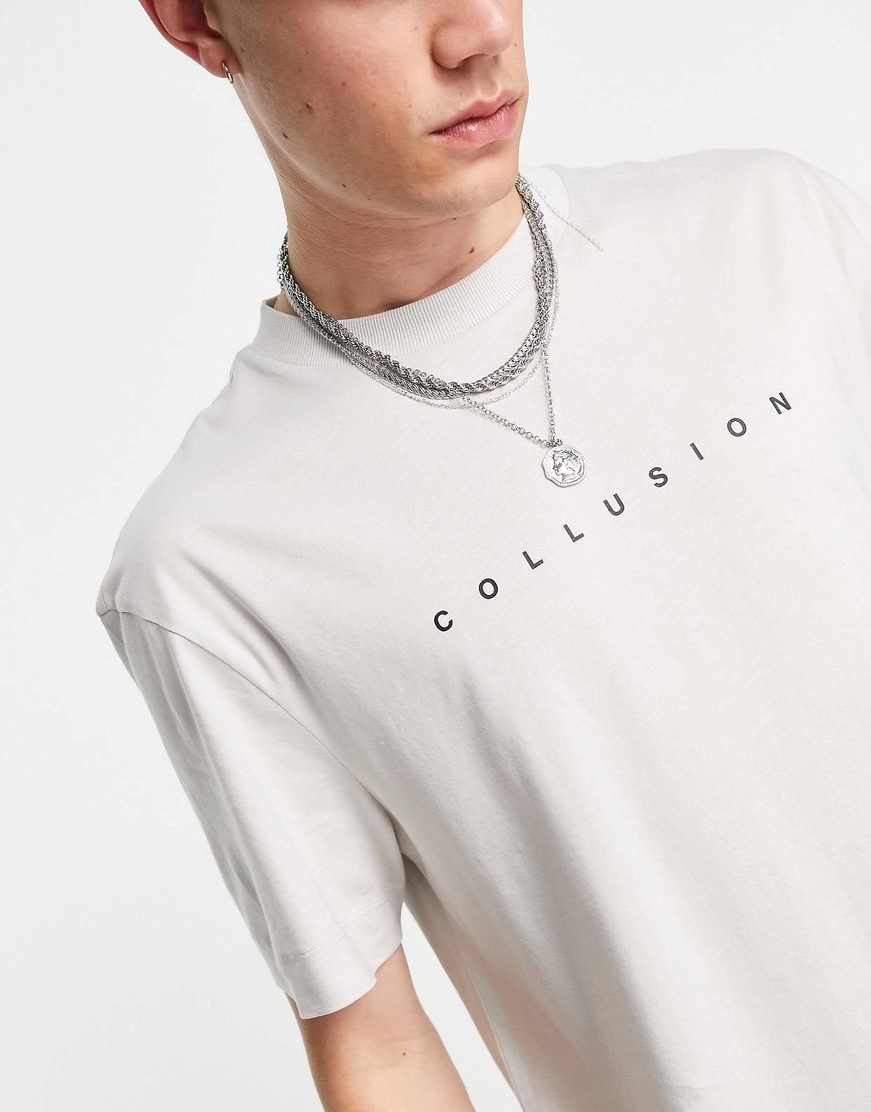 COLLUSION logo t-shirt in light grey – Garmisland