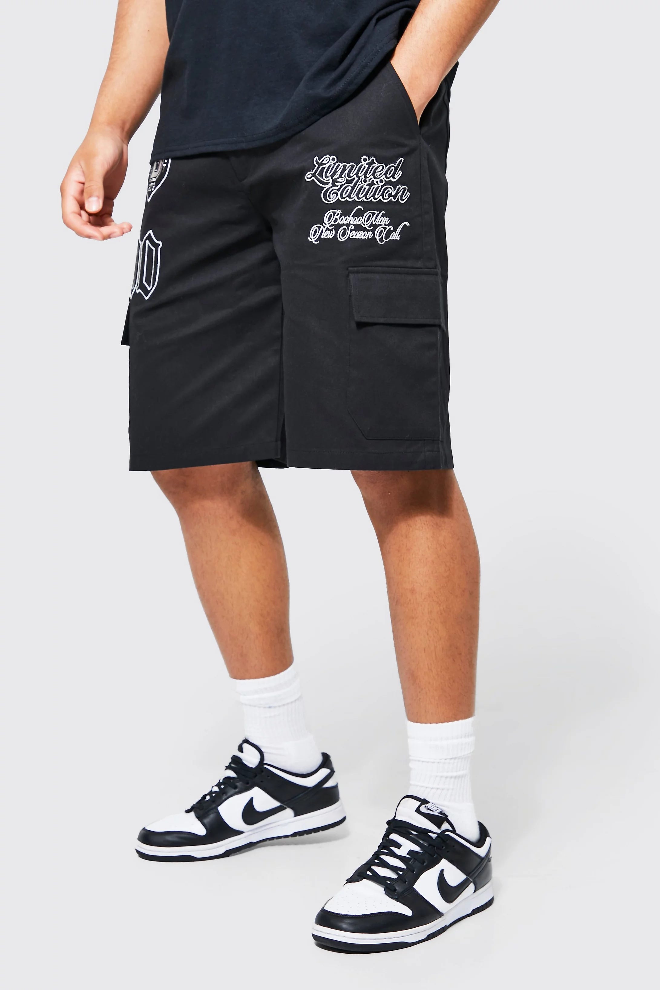 BOOHOOMAN RELAXED FIT VARSITY CARGO SHORT – Garmisland