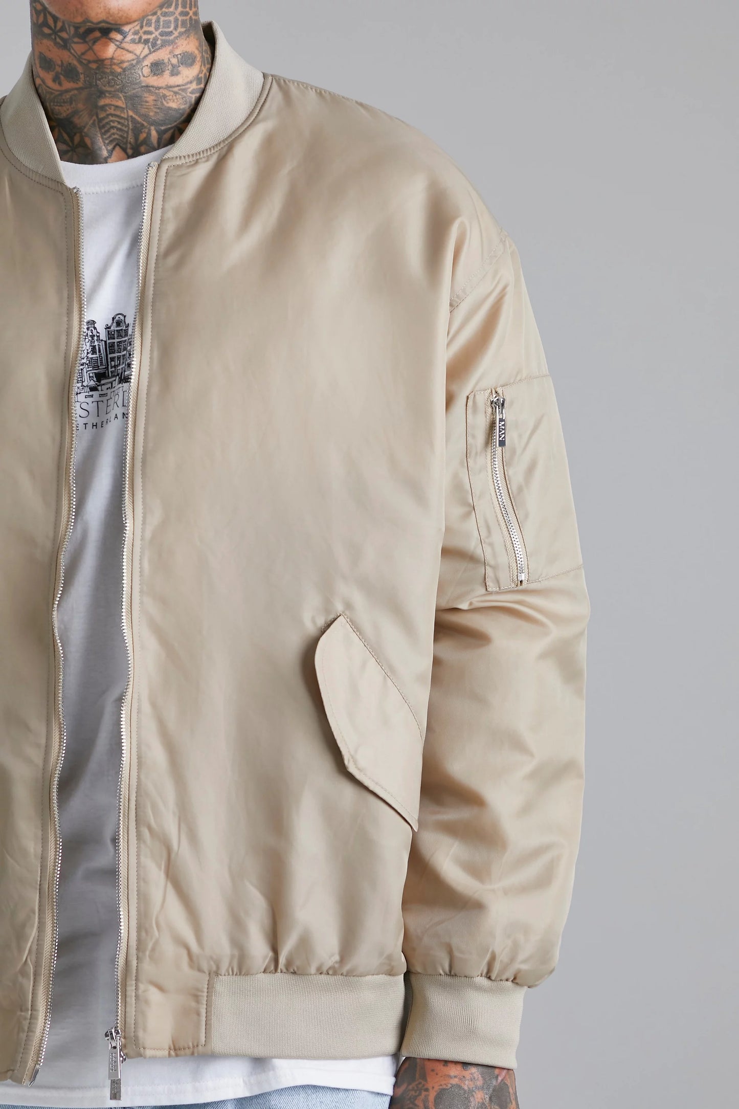 BOOHOOMAN OVERSIZED BOMBER IN CAMEL – Garmisland