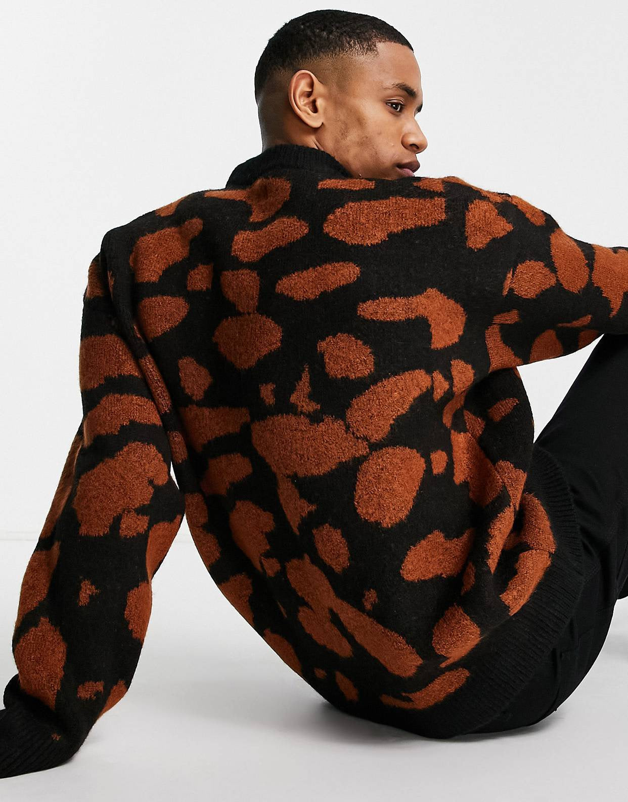 Topman spray paint effect jumper in black – Garmisland