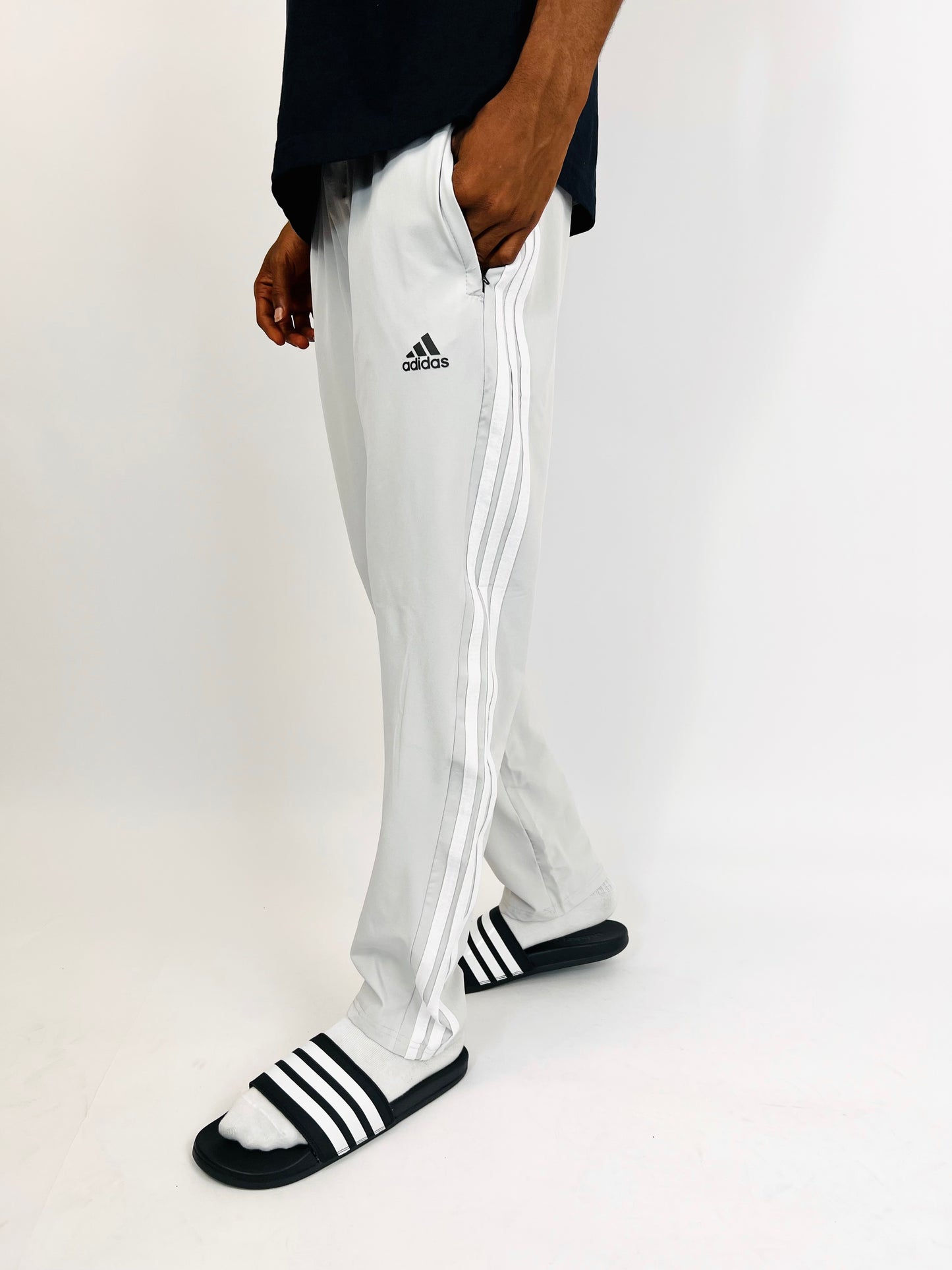 Adidas Authentic track pants in gray – Garmisland