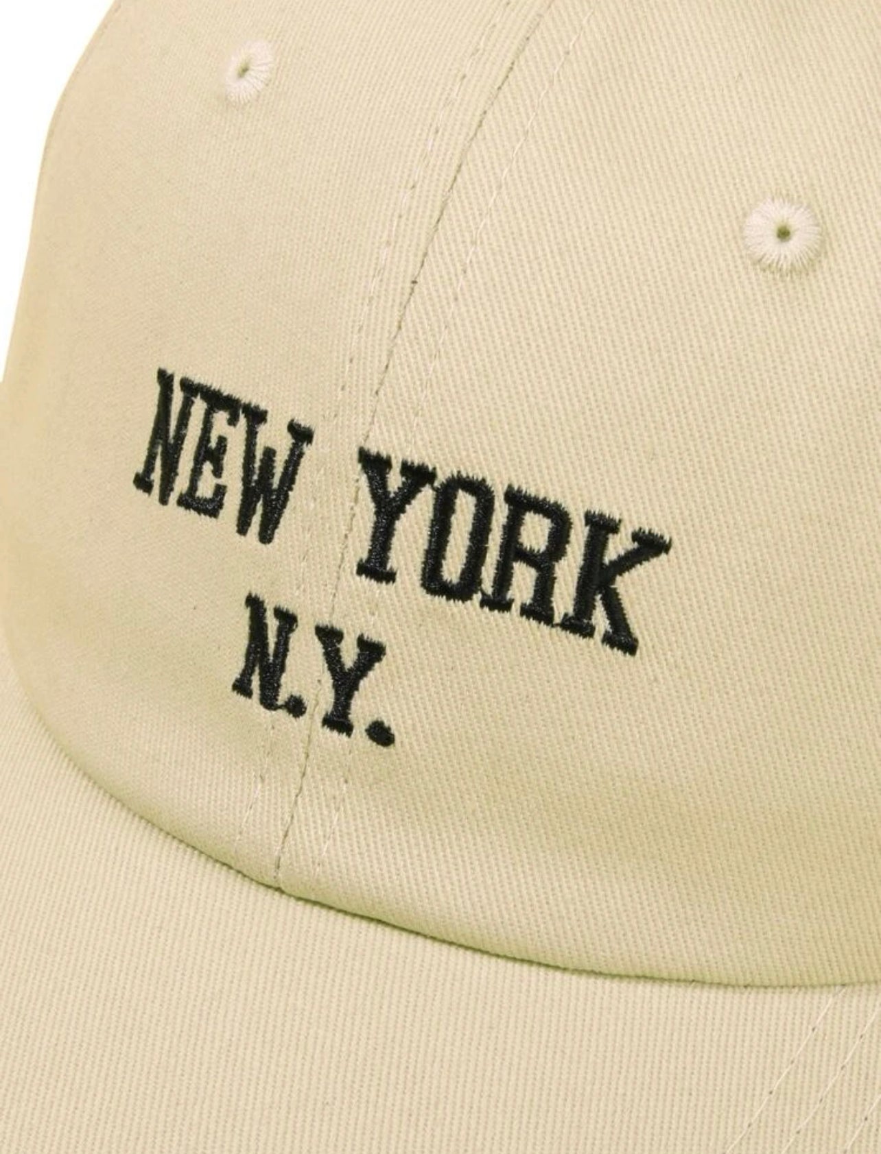 New York Embroided Baseball Cap in Beige – Garmisland