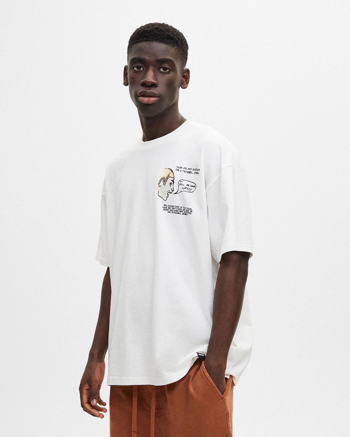 PULL&BEAR Comic Strip Backprint T-shirt in white – Garmisland
