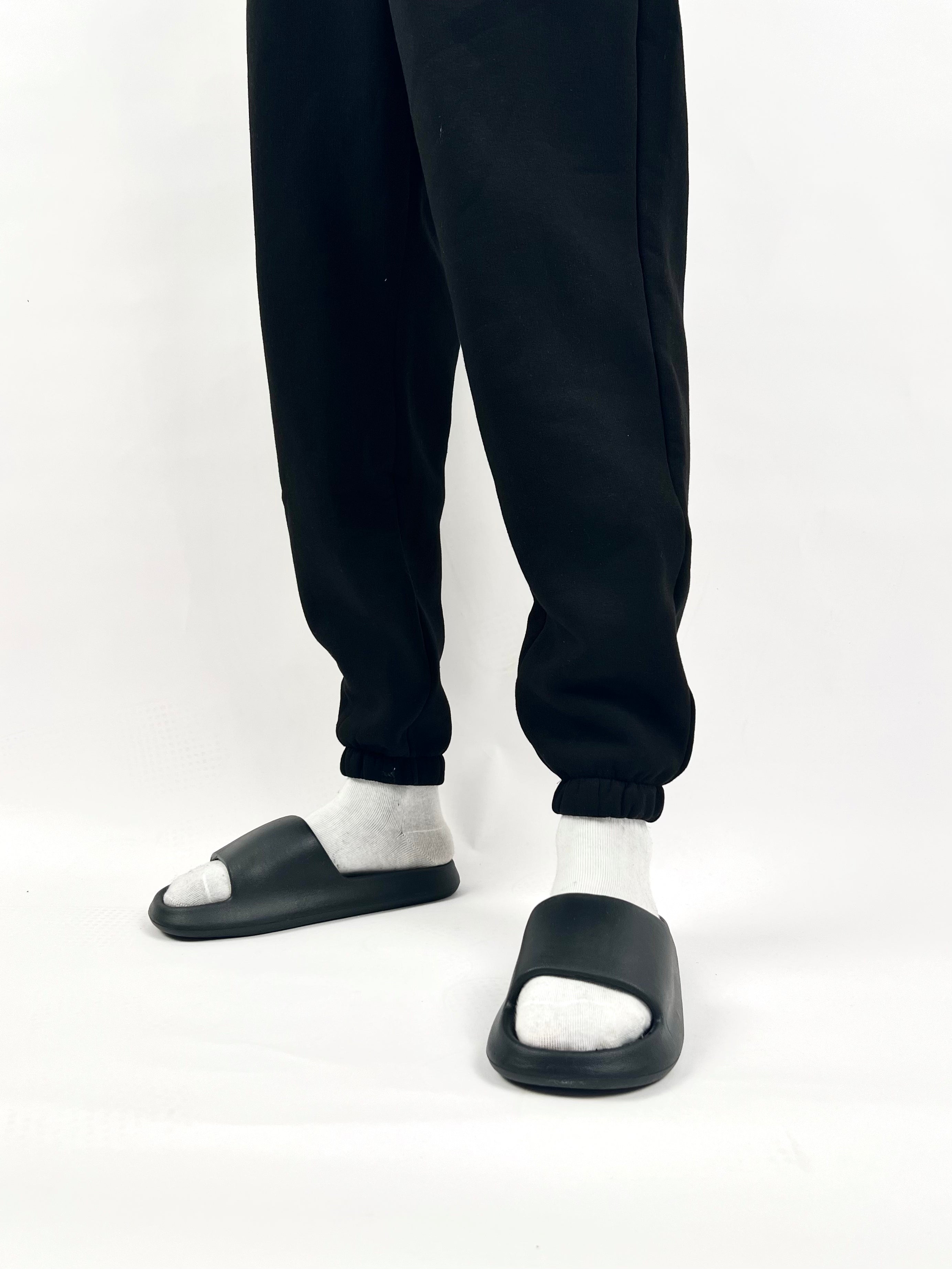 Chunky Moulded Slides in black – Garmisland