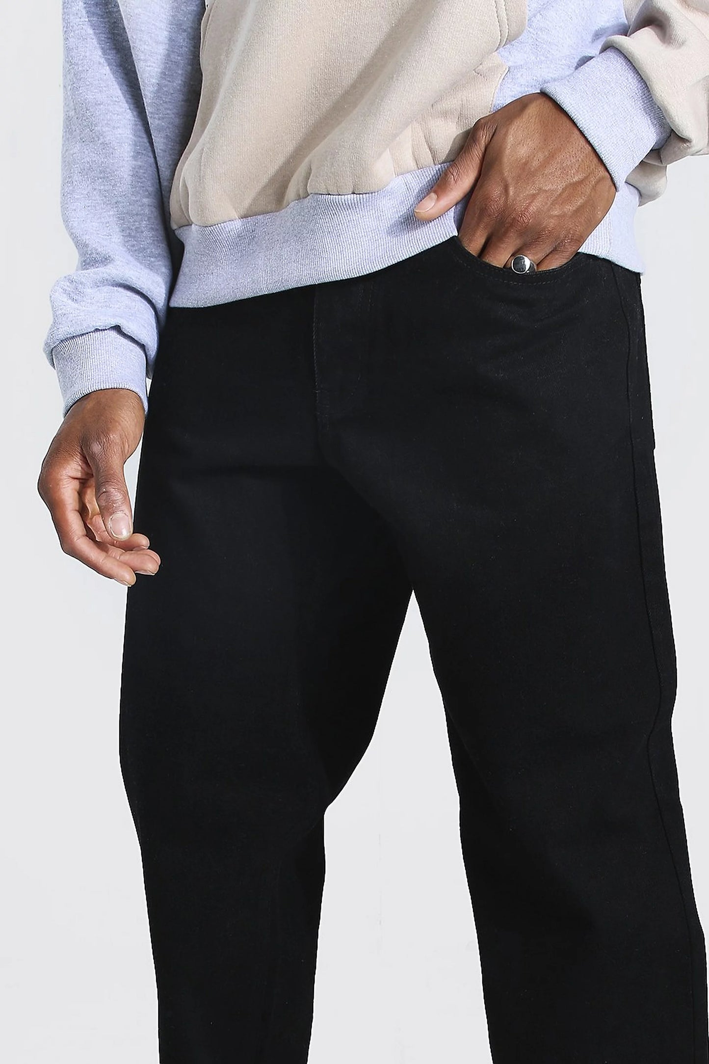 BOOHOOMAN RELAXED FIT JEANS BLACK – Garmisland