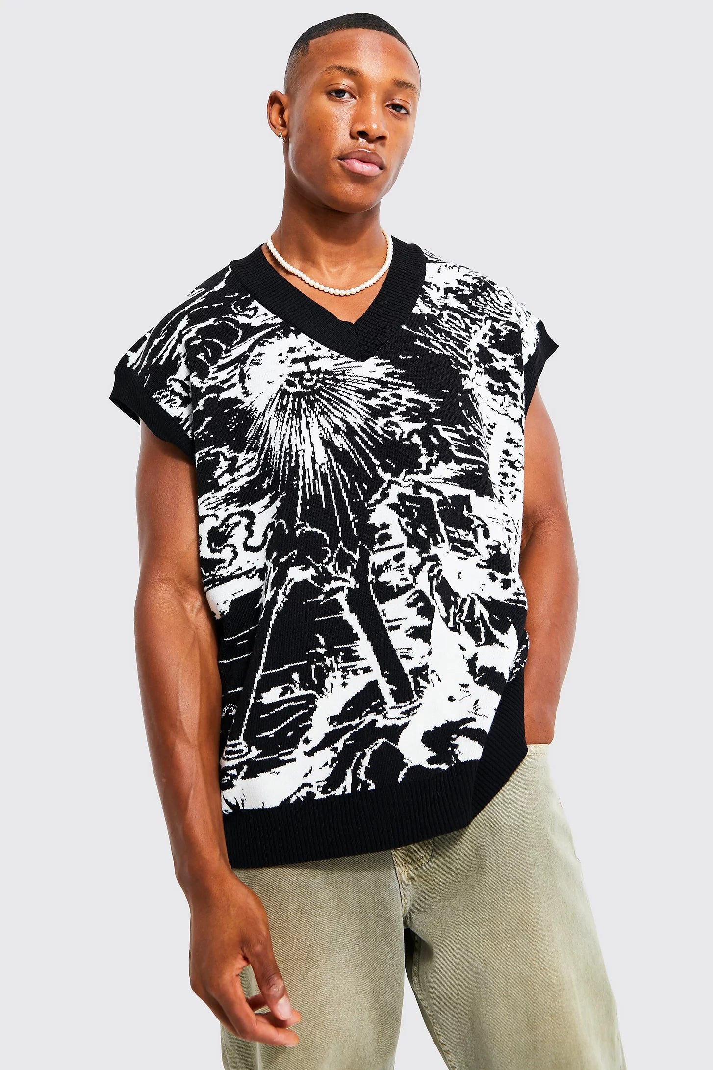 BOOHOOMAN ALL OVER SCENIC VEST BLACK – Garmisland