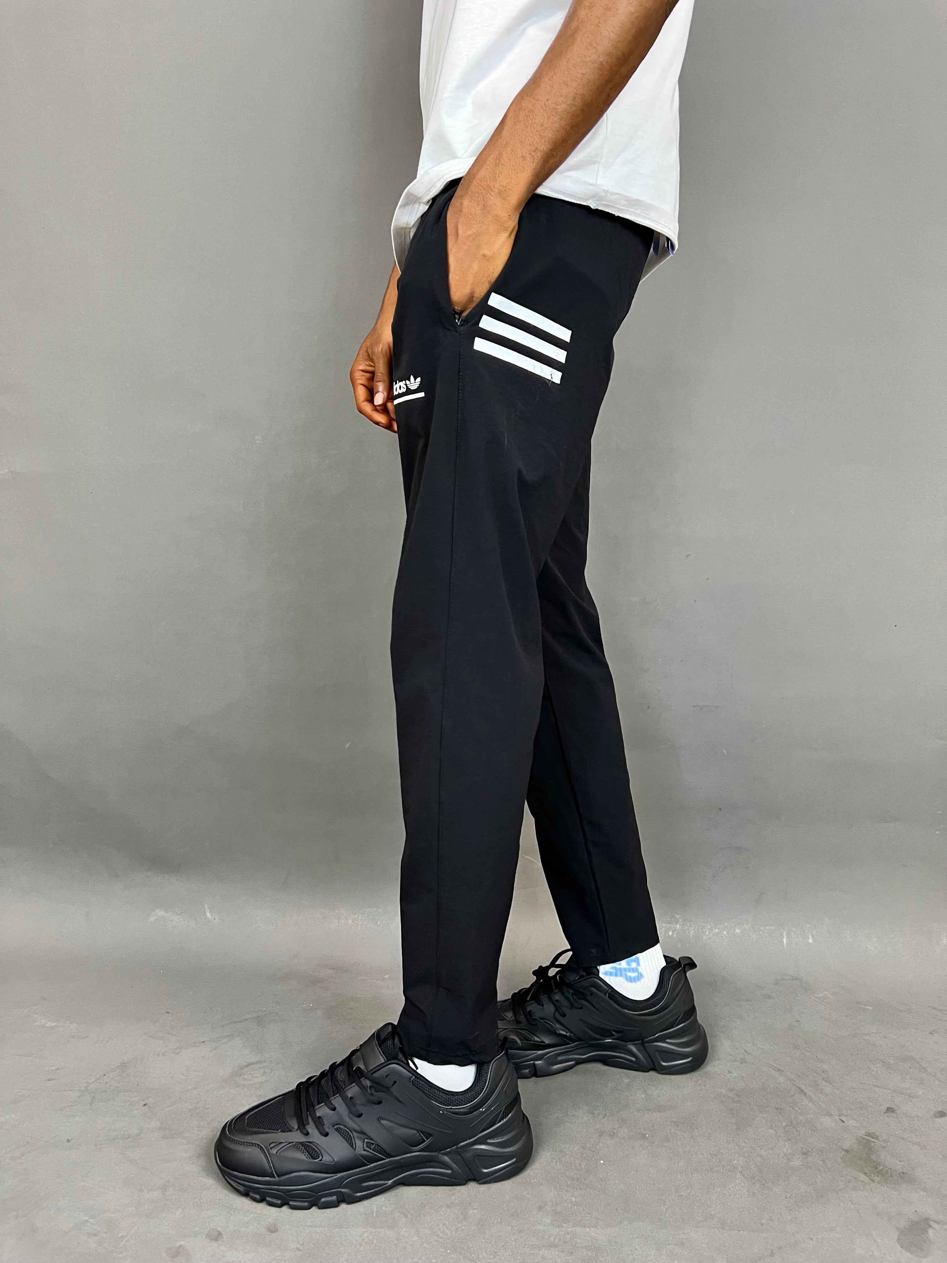 Adidas jogger pants in black – Garmisland