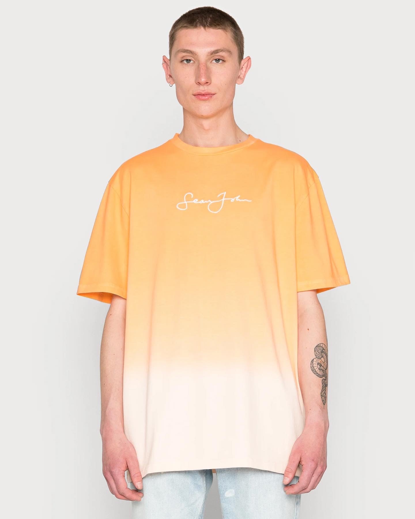 Sean Jean Gradient logo T-shirt in Coral – Garmisland