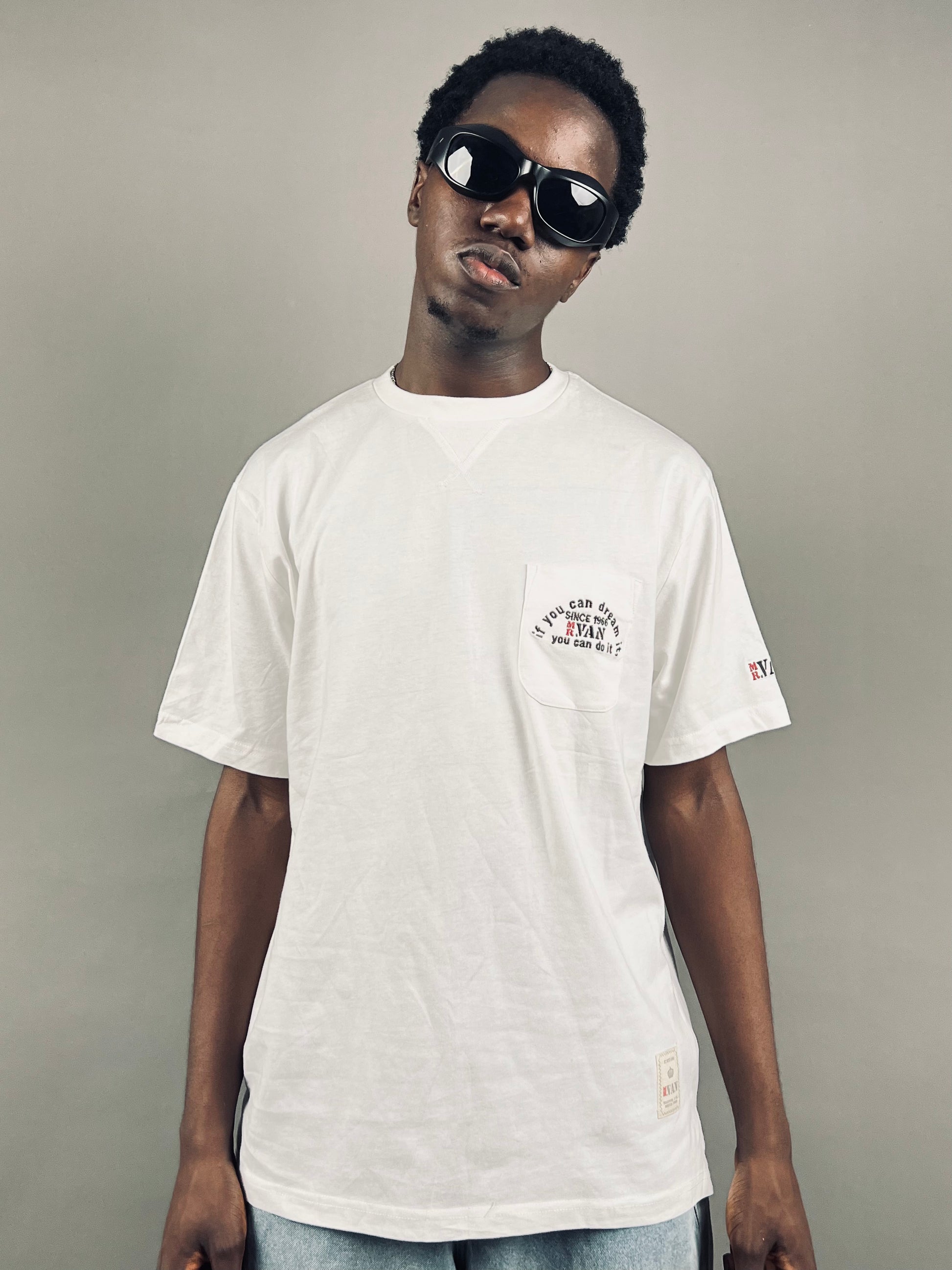 Mr Van Pocket T-shirt in white – Garmisland