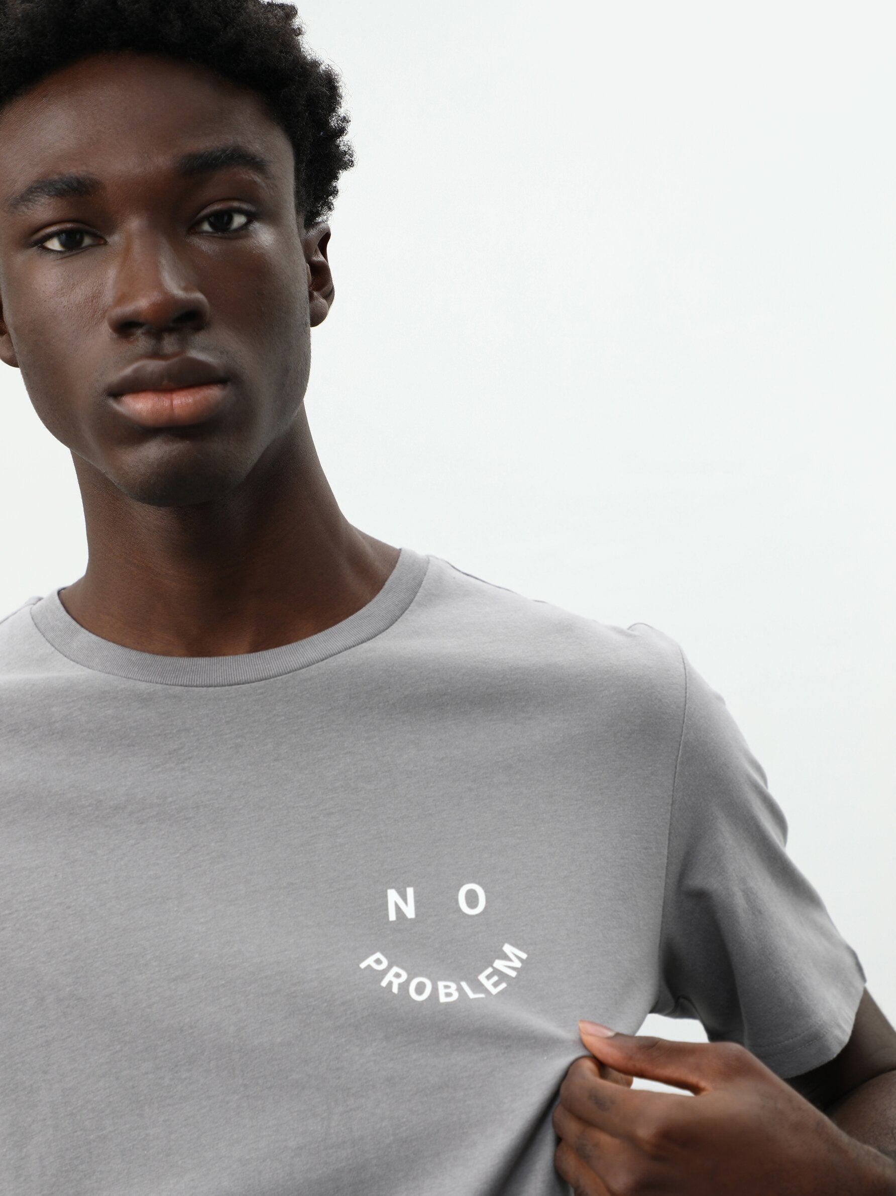 Lefties man no problem print T-shirt in gray – Garmisland
