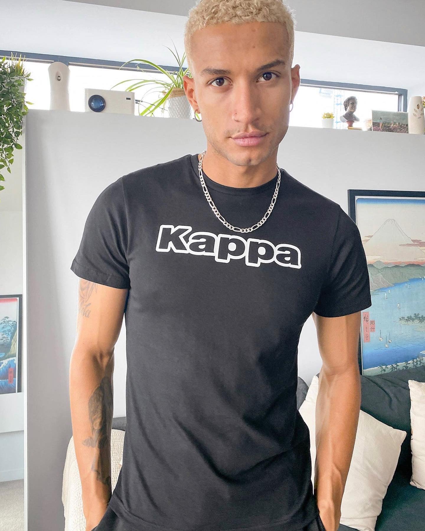 Kappa Kouk T-shirt in black – Garmisland